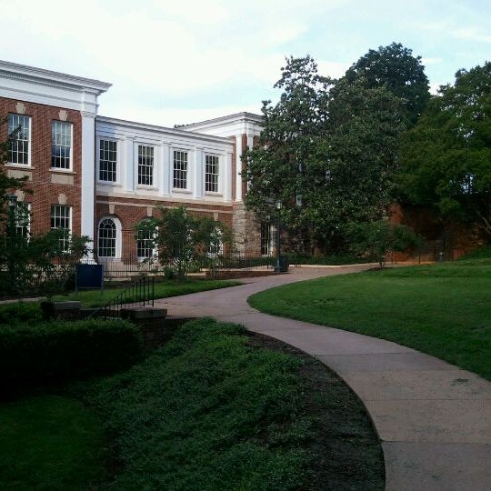 McIntire School of Commerce - 6 tips from 486 visitors