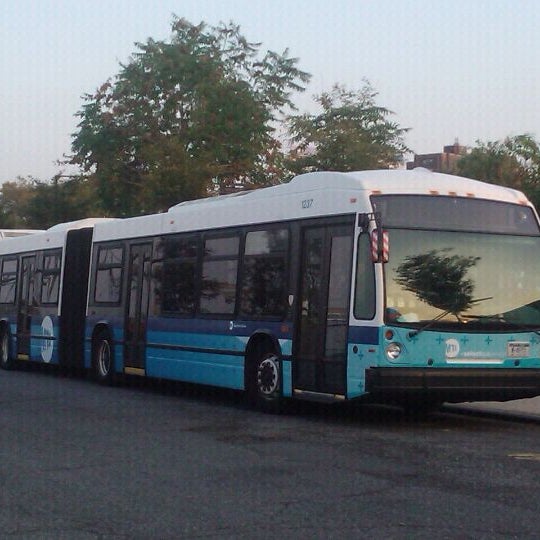 MTA Bus - 1 Av & E 125 St (M15/M15-SBS) - East Harlem - New York, NY