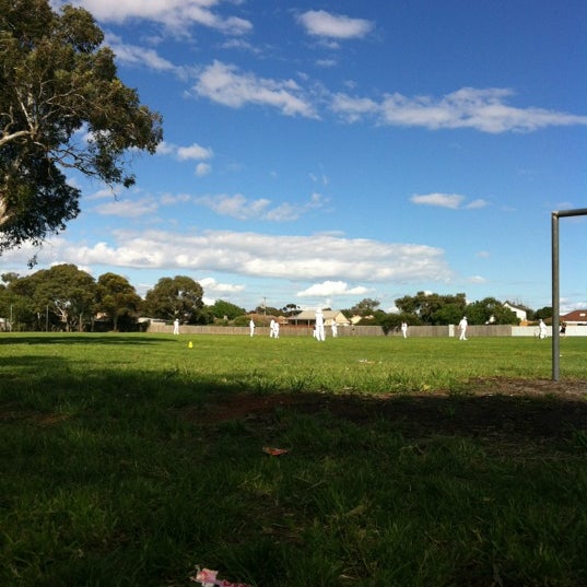 Mordialloc College - 1 tip from 27 visitors