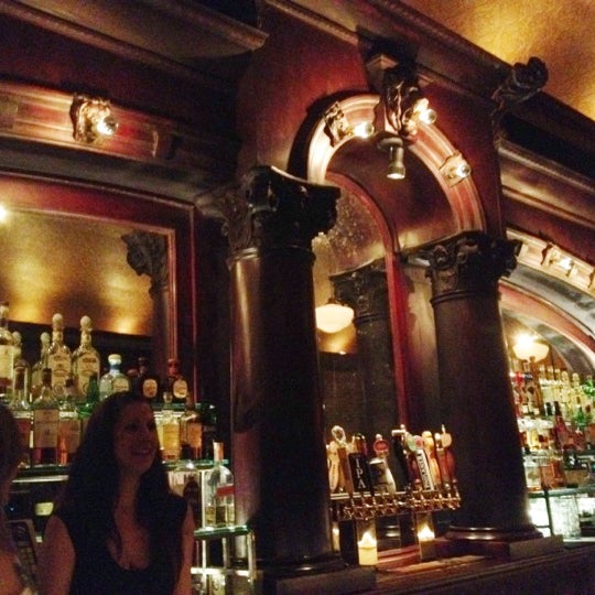 Monty Bar - Bar in Los Angeles