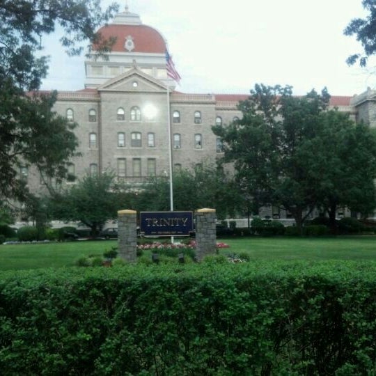 Photos at Trinity Washington University, Main Building - Edgewood - 8 ...