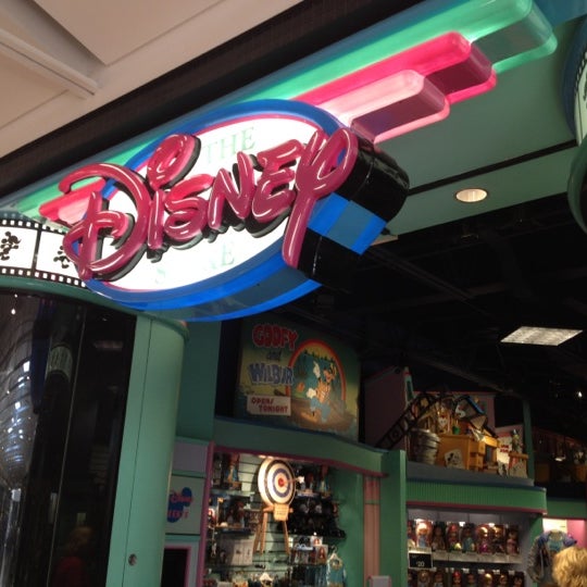 Disney Store (Now Closed) - Toledo, OH