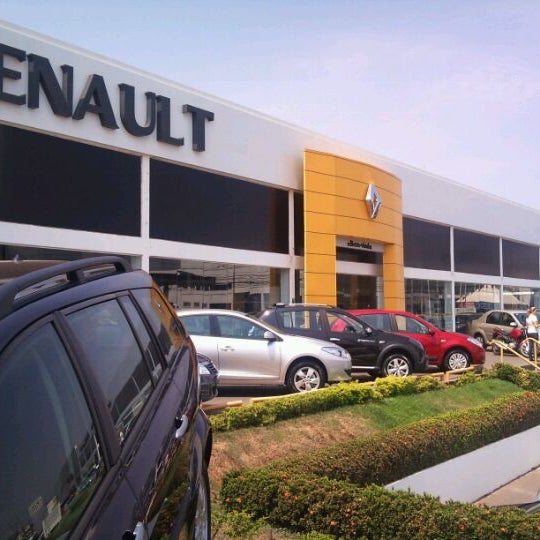 Estação Renault - Car Dealership in Pte. Nova