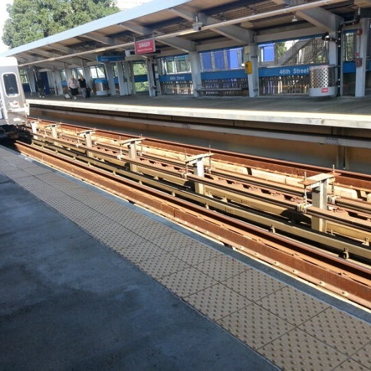 SEPTA MFL 46th Street Station - Metro Station in Philadelphia