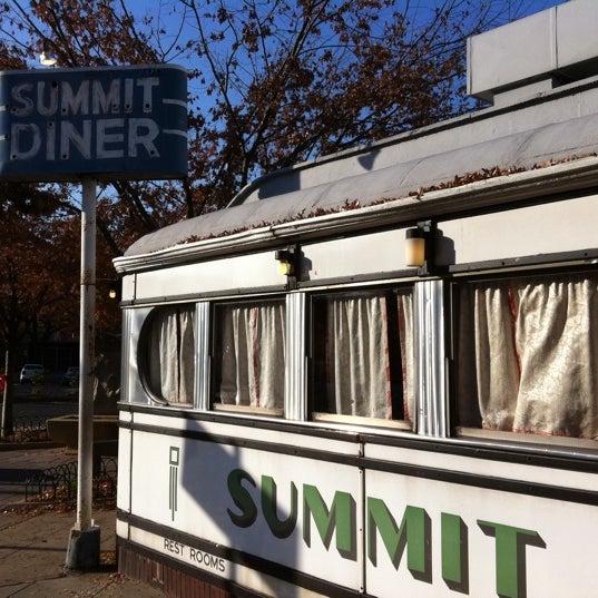 Photos at Summit Diner - 28 tips from 928 visitors