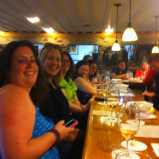 Photos at Va La Vineyards - 9 tips