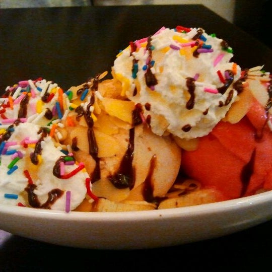 Ice 'n Cake - Sunnybrook - York Mills - Toronto, ON