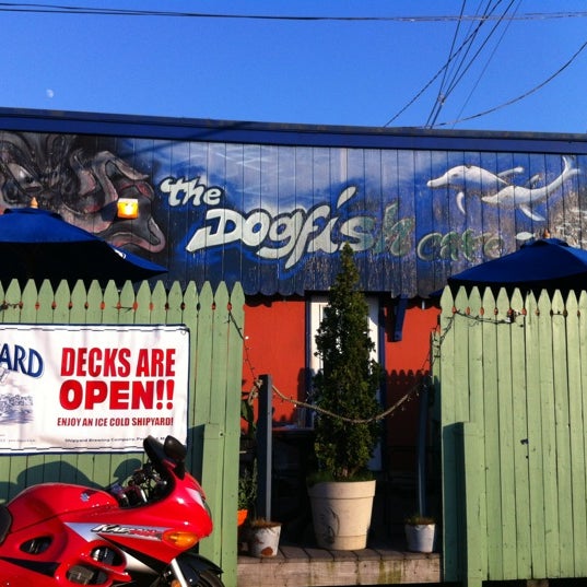 The Dogfish Café (Now Closed) - American Restaurant in Portland