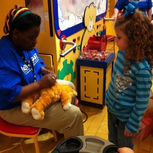 Build-A-Bear Workshop - Midtown - 6000 W Markham St Ste 3160
