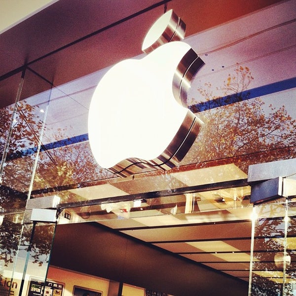 Photos at Apple 4th Street - Electronics Store in Berkeley