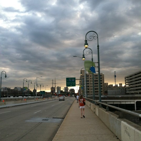 Walnut Street Bridge - Bridge in Philadelphia