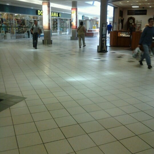 Westmount Shopping Centre - Woodcroft - 1125 Westmount Shopping Ctr NW