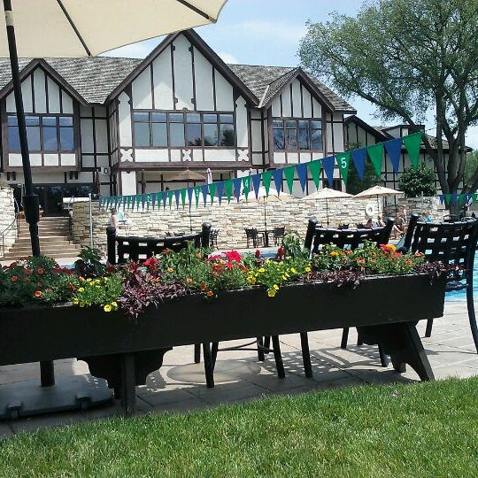 Wayzata Country Club - 200 Wayzata Blvd W