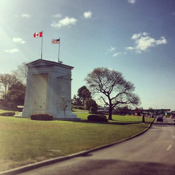 Photos at Peace Arch Border Crossing - Border Crossing