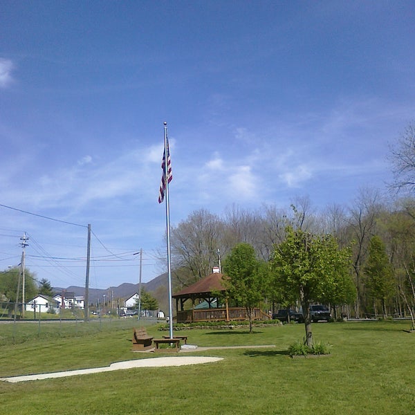 Grogan Park - Playground in Gate City