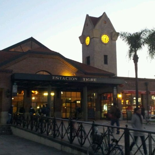 Estación Tigre [Línea Mitre] - Train Station in Tigre