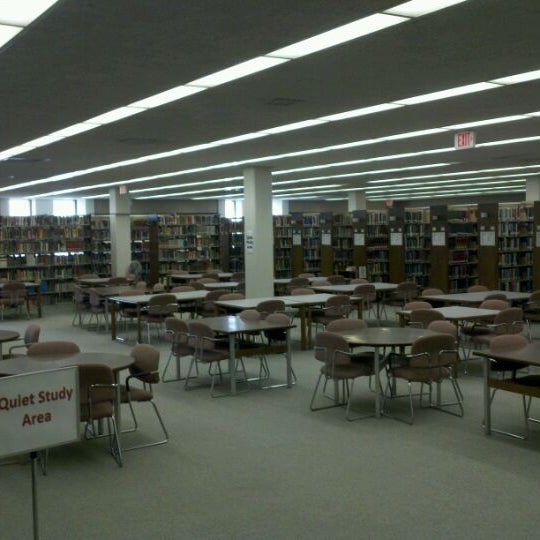 Ezra Lehman Memorial Library (Now Closed) - College Library in Shippensburg