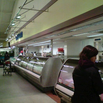 Maxim Market (Now Closed) - Asian Restaurant