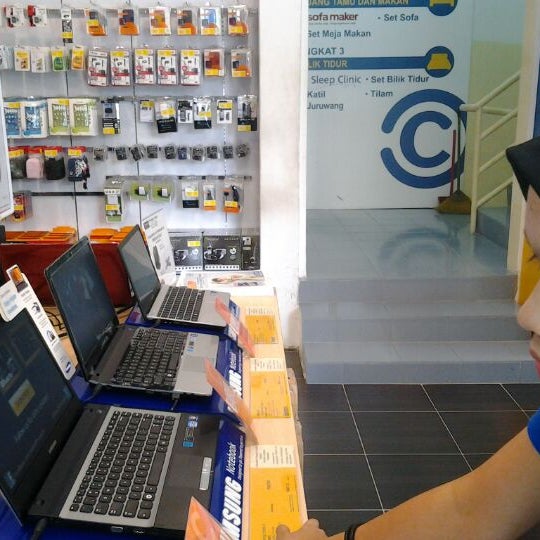 Courts Mammoth Sungai Buloh - Furniture and Home Store