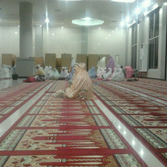 Masjid Raya Al-Azhar UNP - Padang, West Sumatera