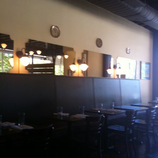 Axios (Now Closed) - Greek Restaurant in Denver