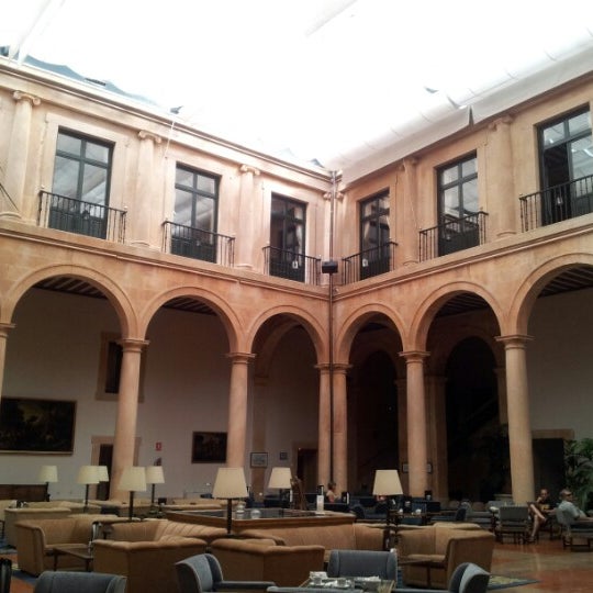Hotel Parador de Lerma - Plaza Mayor, 1