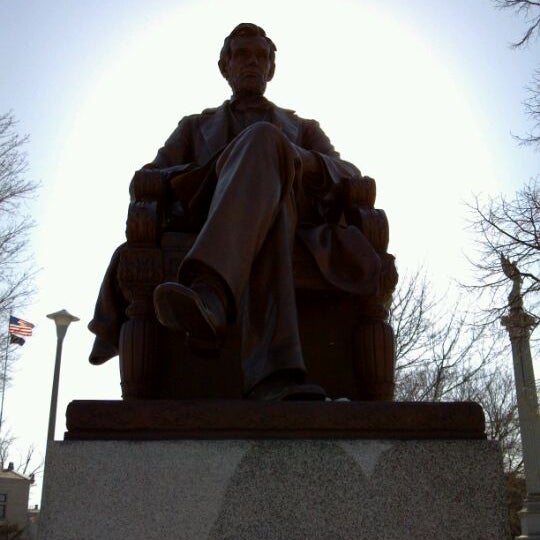 Library Park - Kenosha Central Business District - 1 tip from 142 visitors