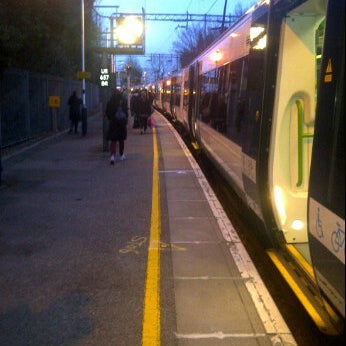 Purfleet Railway Station (PFL) - 4 tips