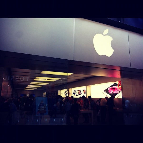 Photos at Apple Grand Arcade - Cambridge, Cambridgeshire