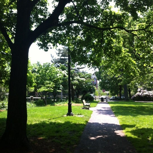 Richard L Parrow Park - 67 visitors