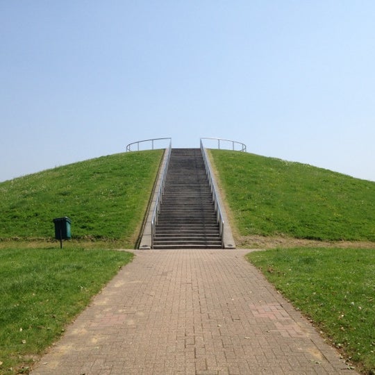 Stave Hill - Scenic Lookout in Rotherhithe