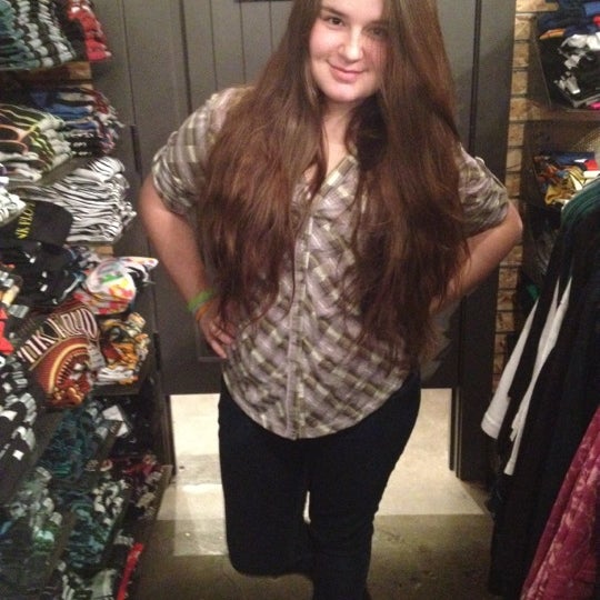 Hot Topic - Clothing Store