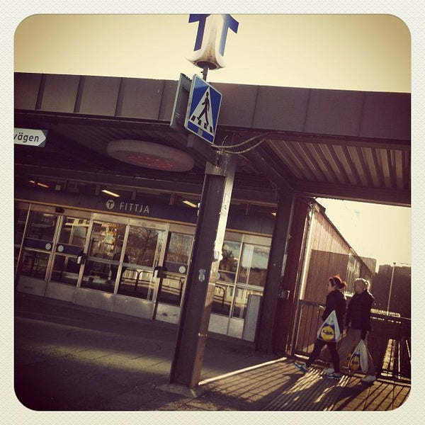 Fittja T-Bana - 92 visitors