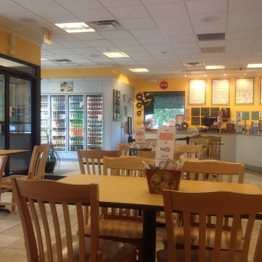 Mr. Mac's Macaroni & Cheese - 42 tips from 1143 visitors