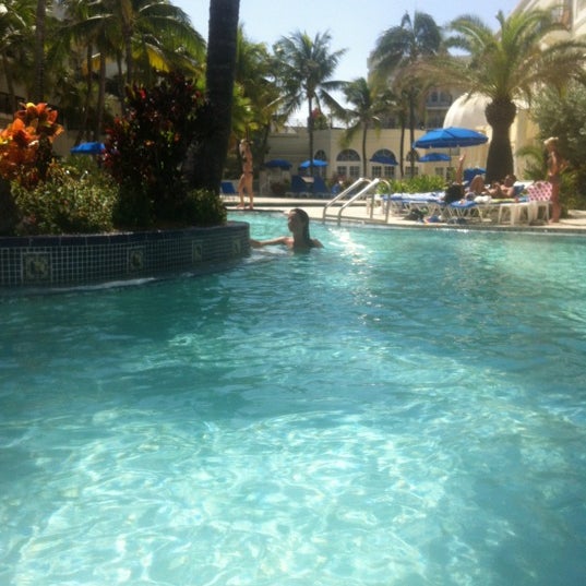 The Savoy Hotel - South Point - 425 Ocean Dr