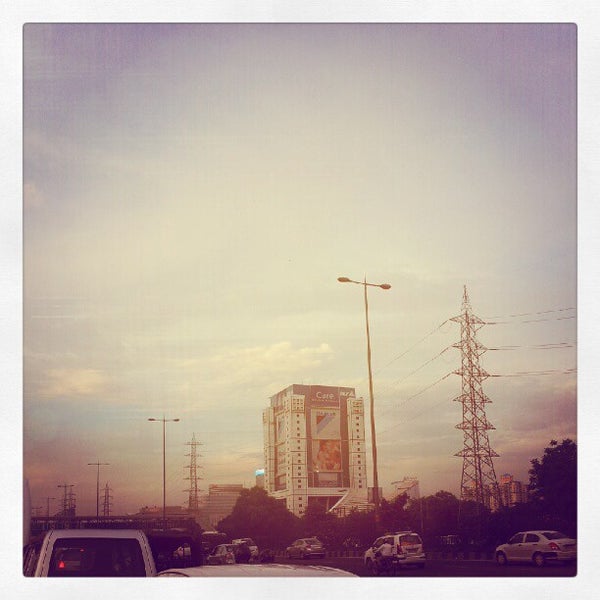 DLF Square Bldg - 1 tip