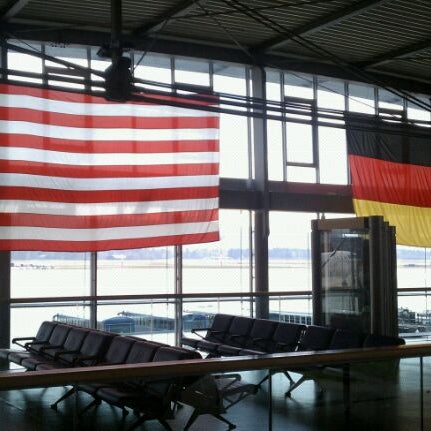 Ramstein Air Base Passenger Terminal - Ramstein-Miesenbach, Rheinland-Pfalz