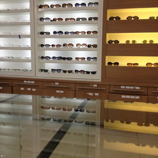 Eyelab Exclusive (อายแล็บ เอ็กซ์คลูซีฟ) - Optical Shop