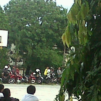 Lapangan SMA Negeri 8 Malang - Arcade in Malang