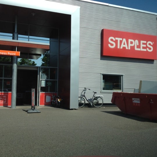 Staples Office Centre - 72 visitors