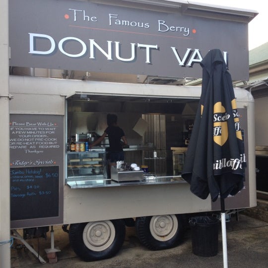 The Famous Berry Donut Van - 73 Queen St