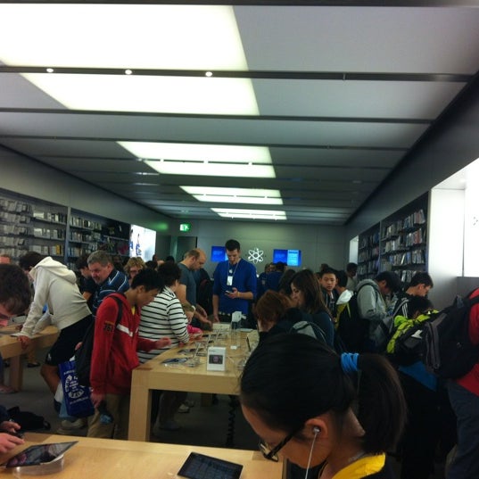 Photos at Apple Grand Arcade - Cambridge, Cambridgeshire