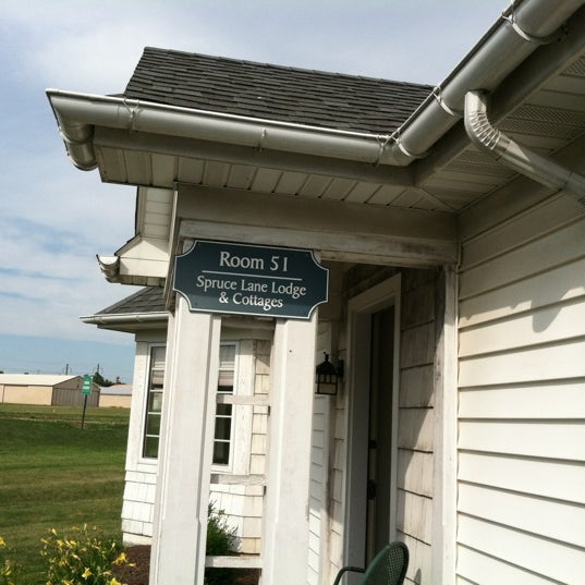 Spruce Lane - 2439 Old Philadelphia Pike