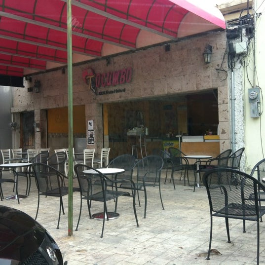 Tocumbo - Barra de jugos en San Pedro Garza García