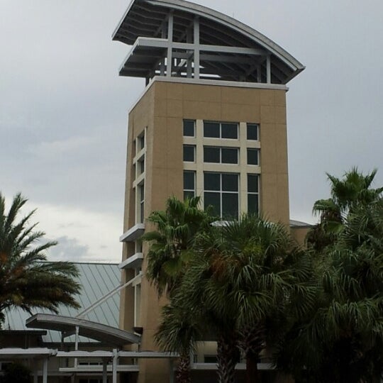 Largo Public Library - Largo, FL