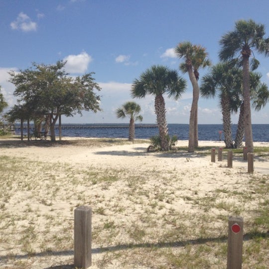 Port Charlotte Beach Park - 6 tips