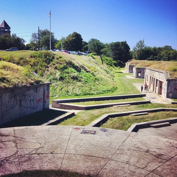 Fort Revere - Scenic Lookout in Hull