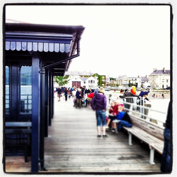 Beaumaris Pier