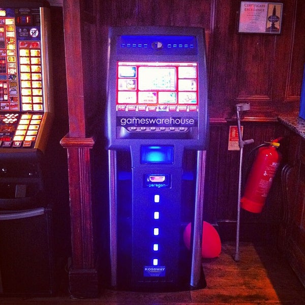 The Moon Under Water (Wetherspoon) (Now Closed) - Pub in Balham