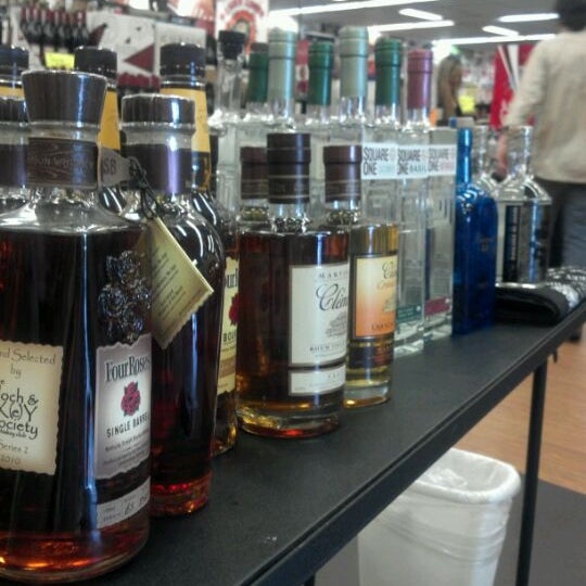 Photos at Julio's Liquors - 33 tips from 1272 visitors